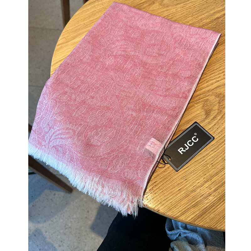 Шарф для женщин