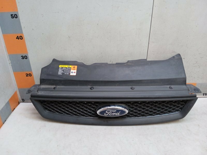 Б/У оригинал, до рестайлинг Решетка радиатора Ford Focus 2005 2 374595 FORD арт. 1421597, 4M518C4436D