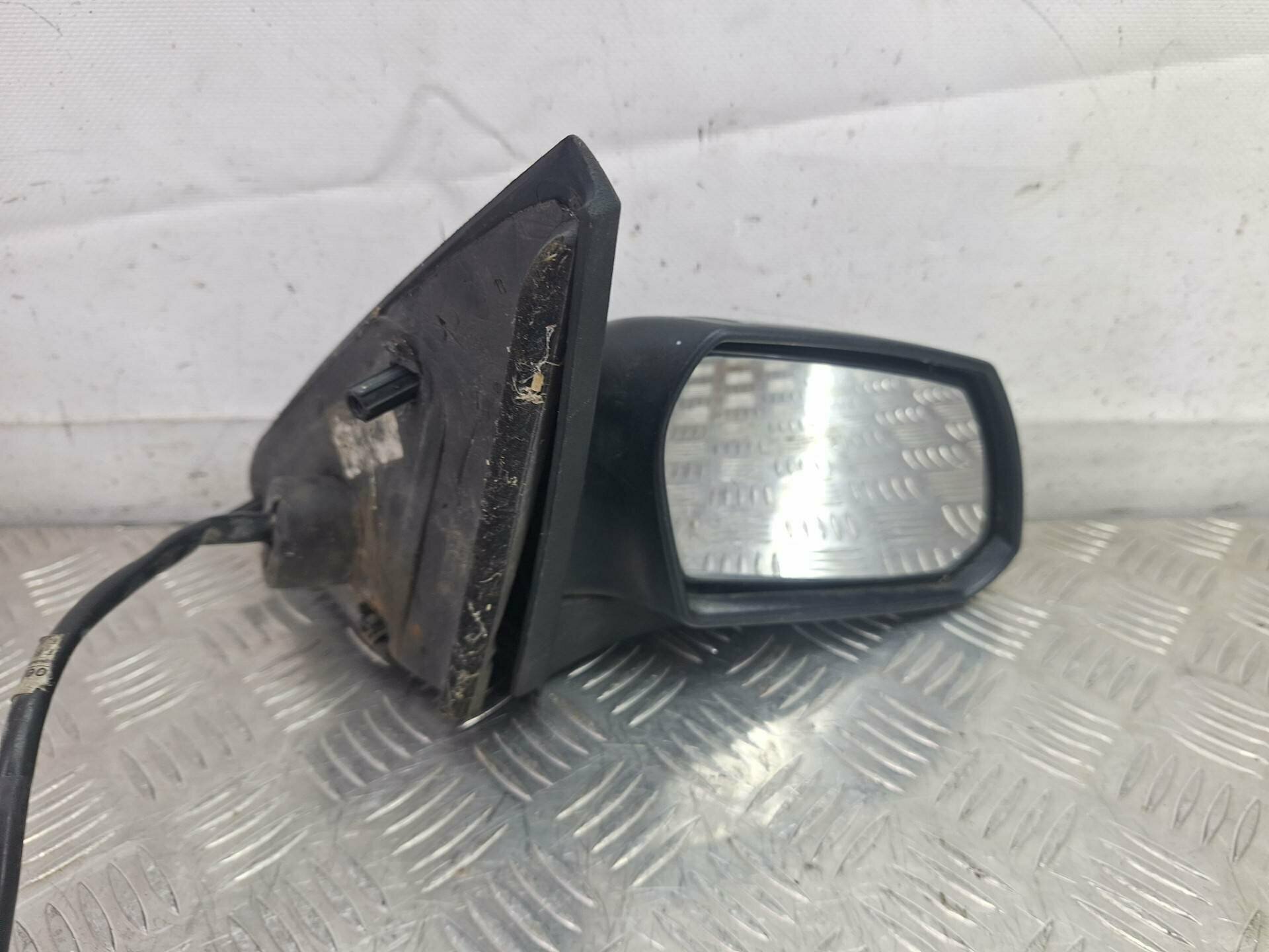 Зеркало наружное правое Ford Mondeo 3 2001