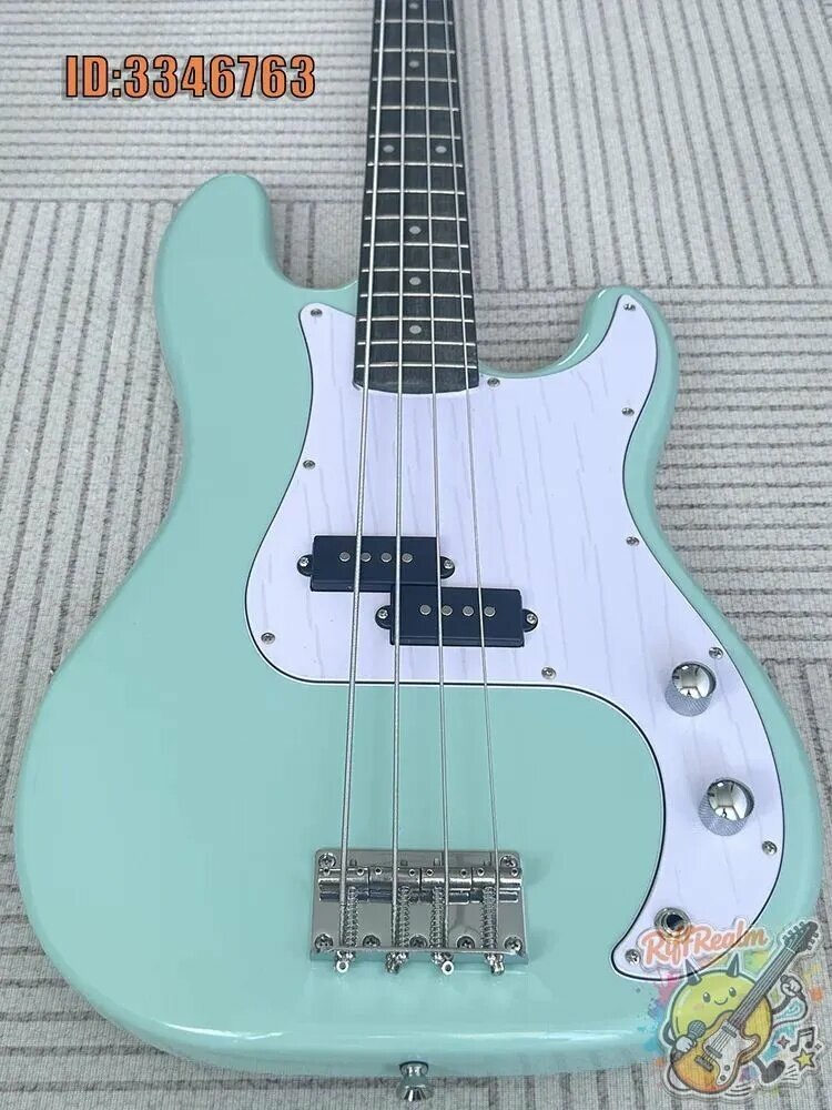 Бас-гитара Precision Bass 4-струнная, корпус Дерево