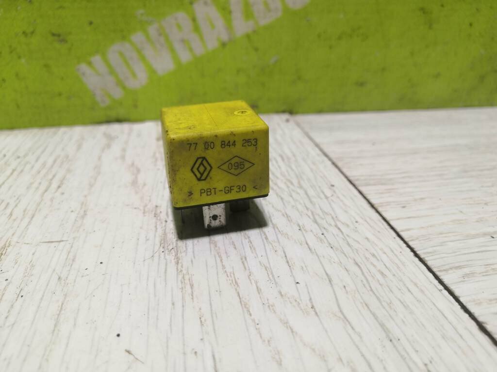 Реле Renault Kangoo 97-03