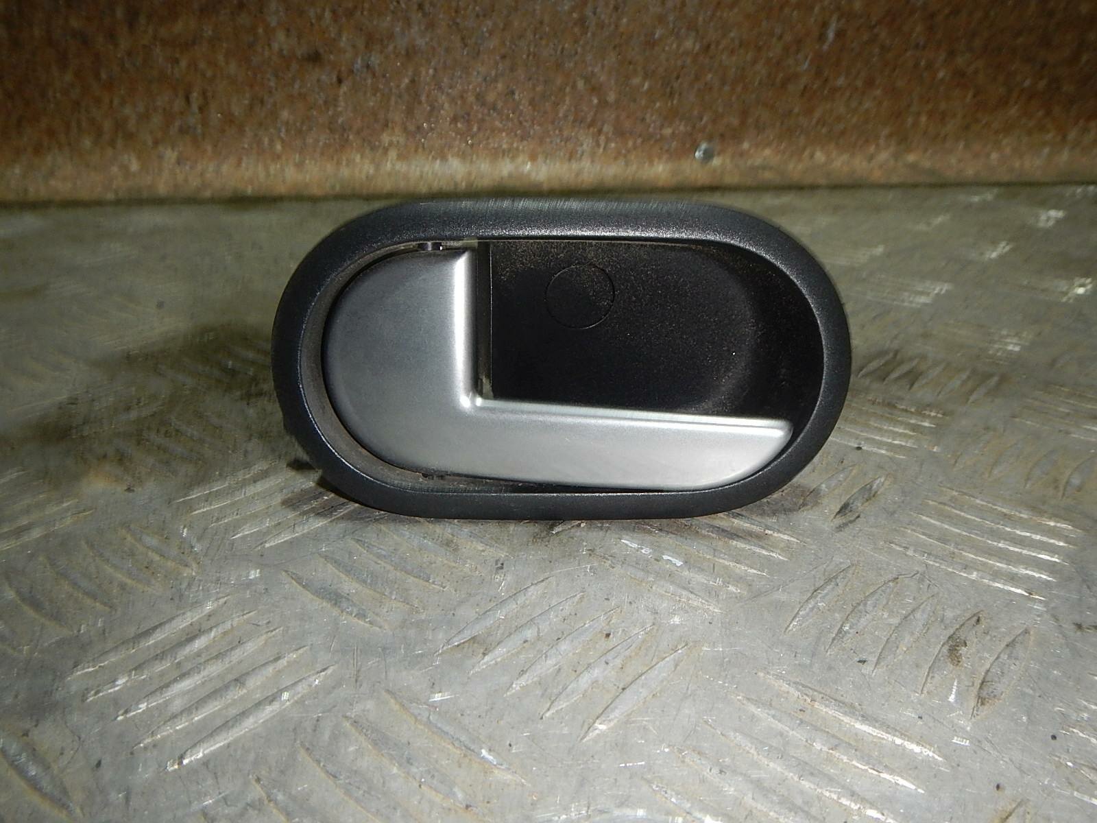 Б/У Ручка двери внутренняя левая, Ford (Форд)-FUSION (02-12) FORD FUSION (02-12) Без повреждений. 398430 FORD арт. 6S61A...