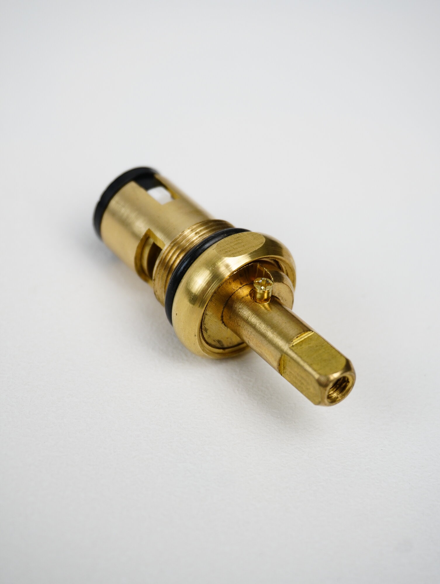 P51-2 Кран-букса металлокерамическая (квадрат)