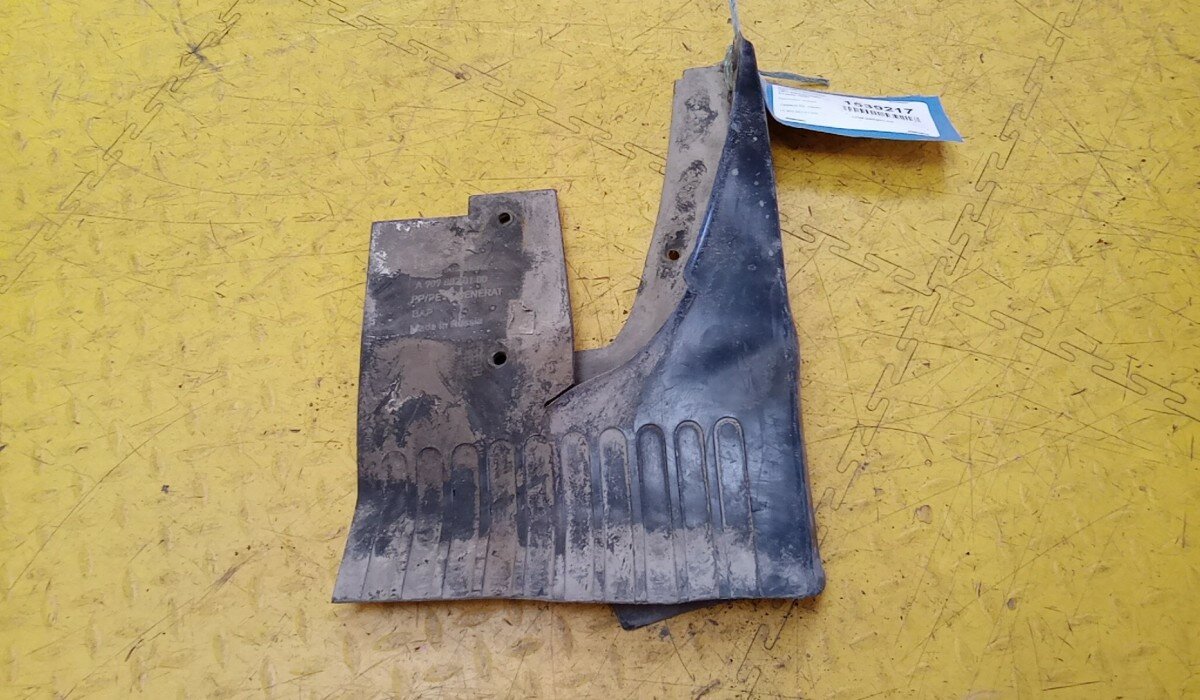 Брызговик задний Sprinter (901-905)/Sprinter Classic (909) Mercedes-Benz A9098820100