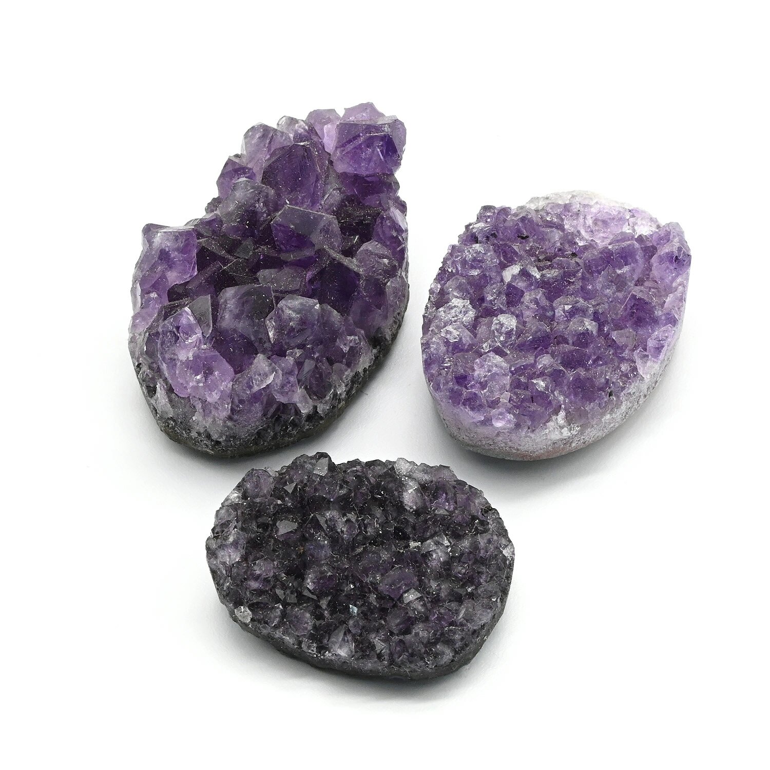 Друза аметистовая овал 20*30мм,12г. .