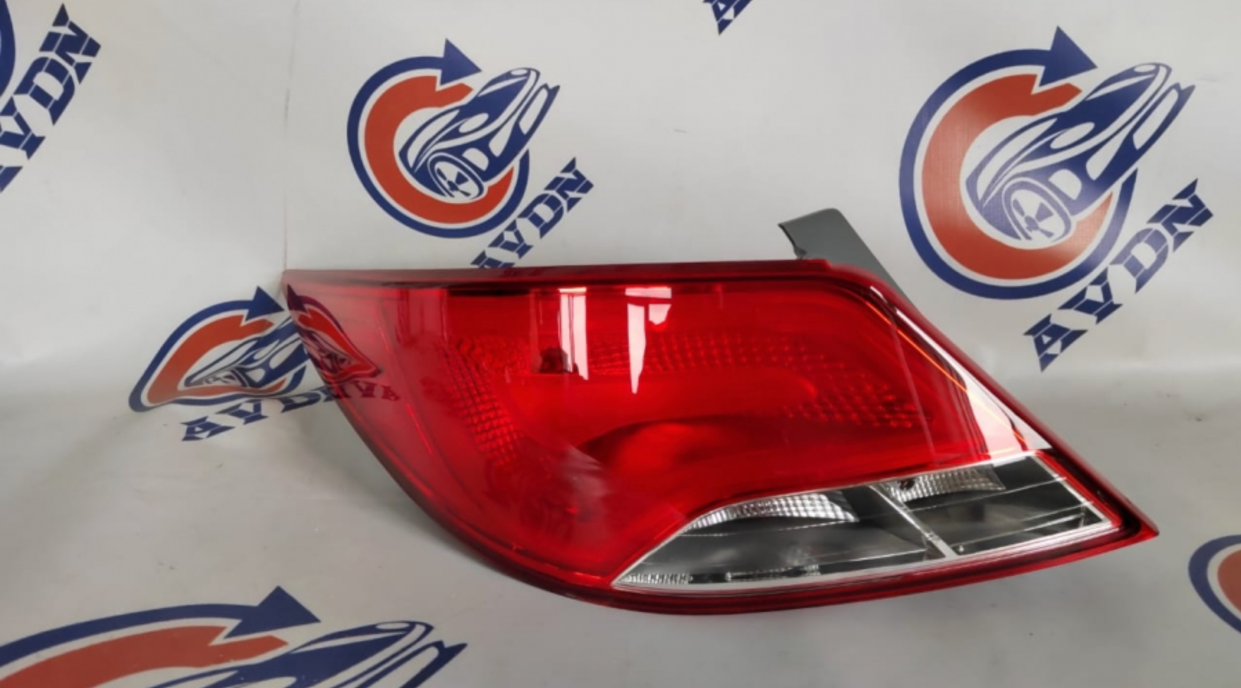 Фонарь левый HYUNDAI SOLARIS 2014-2017 производитель Jorden под галогенные лампочки