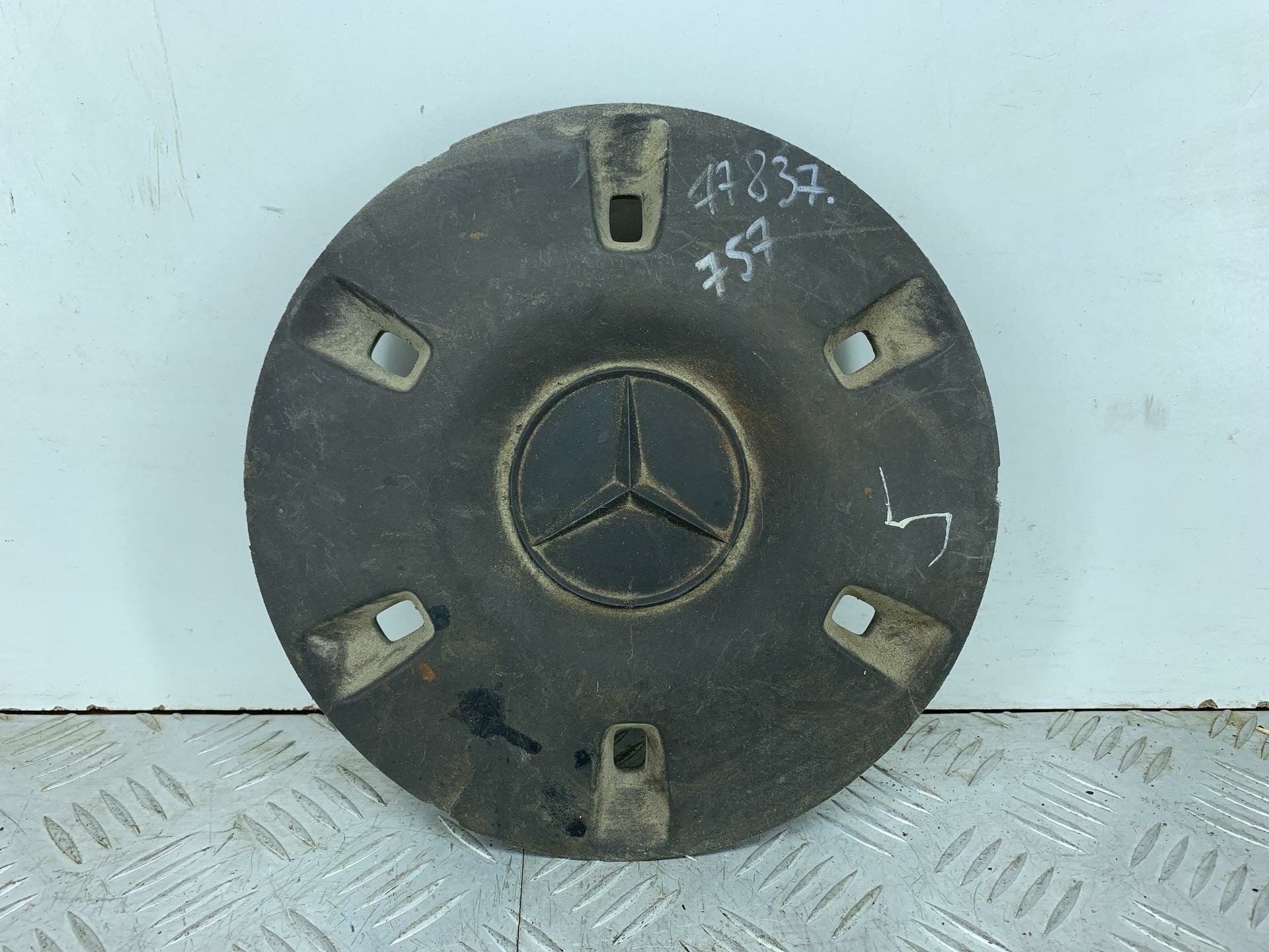 Колпак колесный Mercedes-Benz Sprinter W906 (2006 - 2014) A9064010025