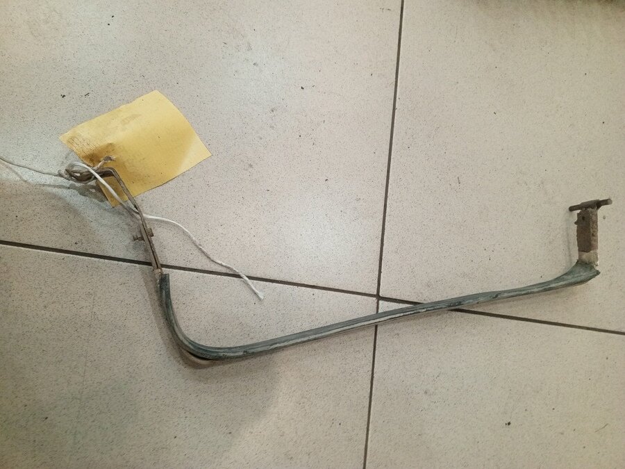 Лента крепления бензобака от Kia Rio 2000-2005