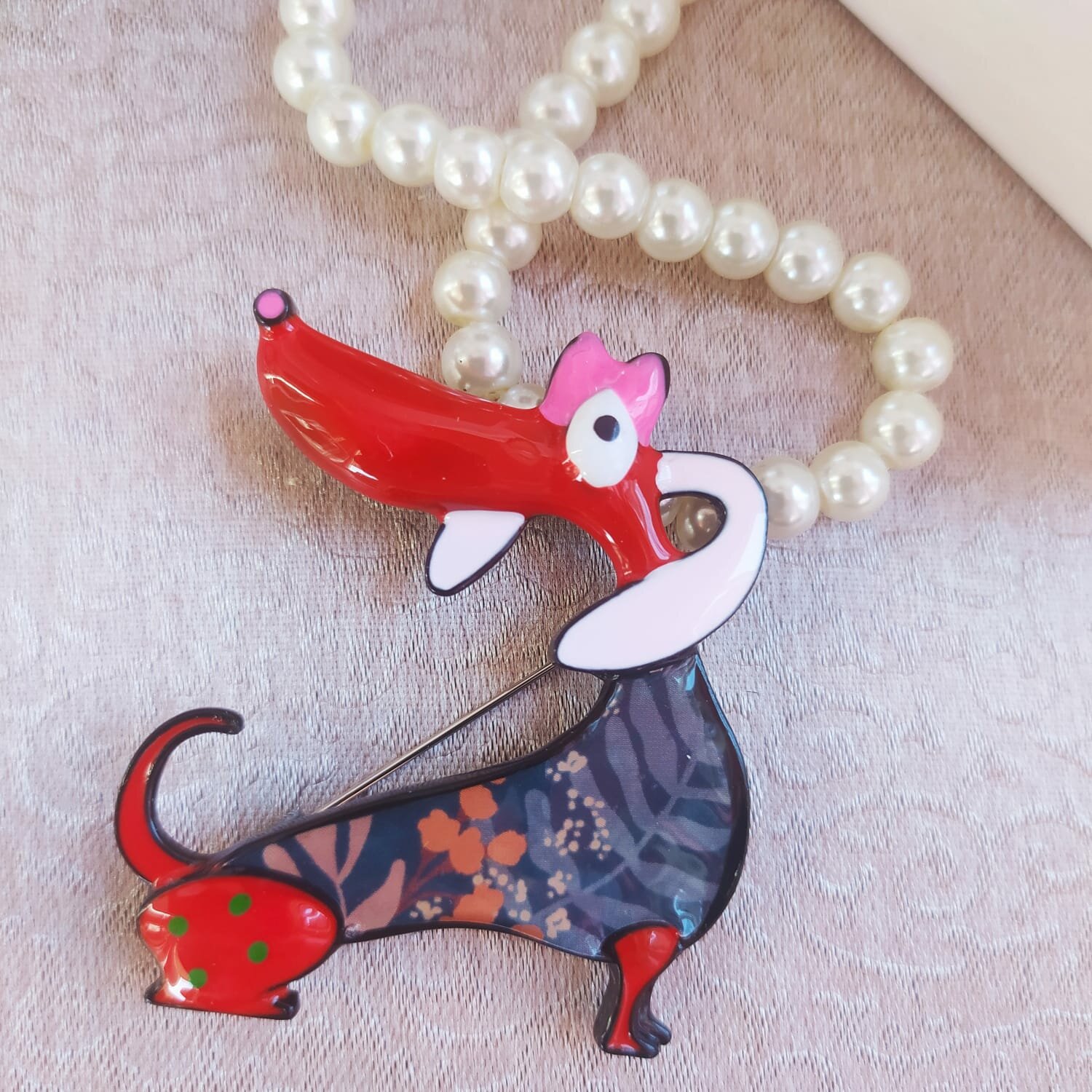 Брошь, эмаль