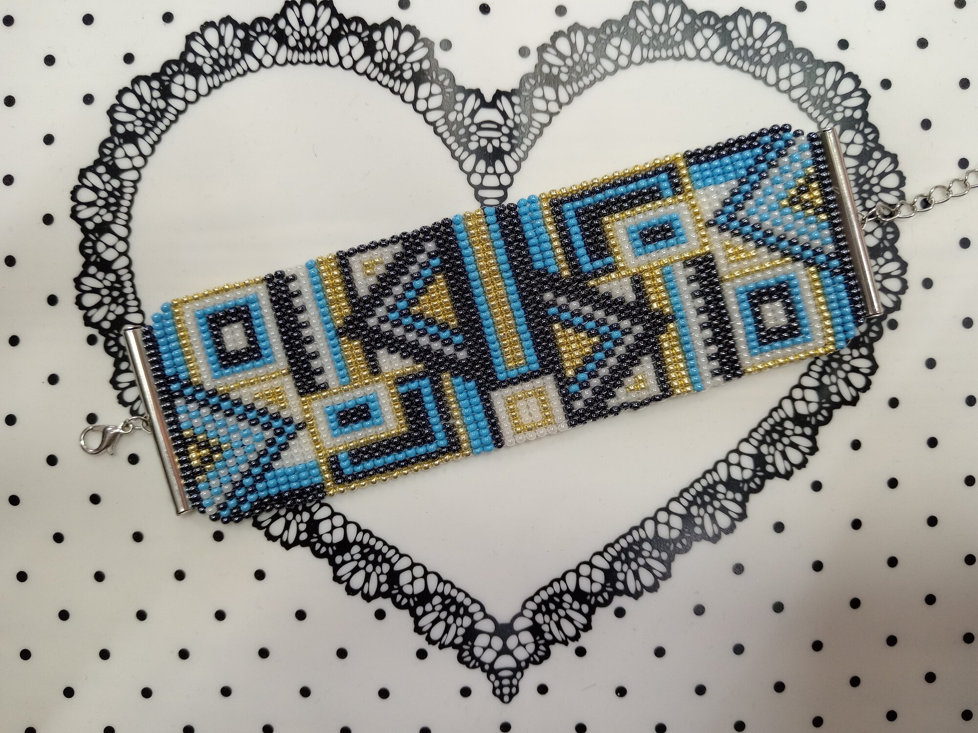 Плетеный браслет