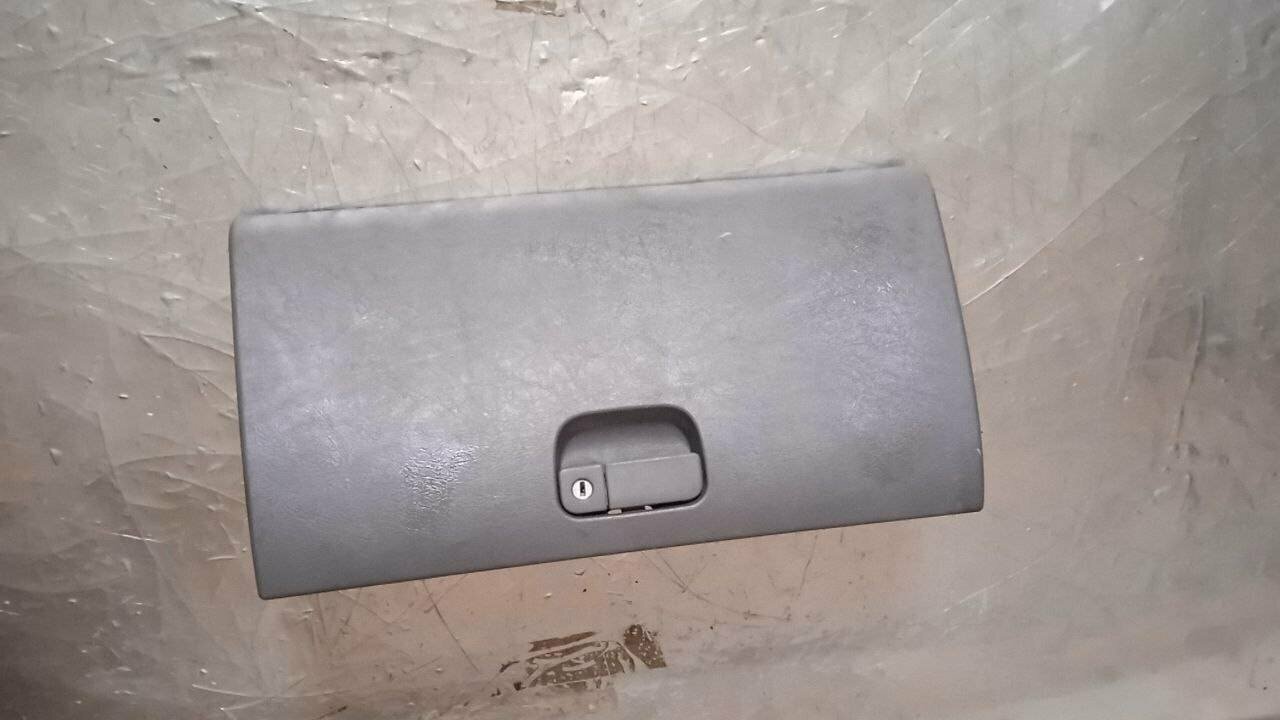 Бардачок Mitsubishi Space Runner 2 1999 MB892319