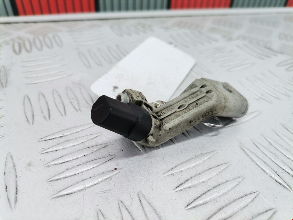 Датчик коленвала Volkswagen Transporter (T5) 03C906433E арт. 1922924