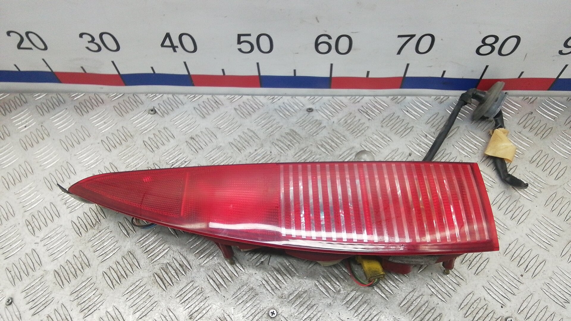 Фонарь задний левый CITROEN C5 1