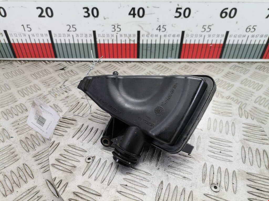 Маслоотделитель (сапун) Mercedes R-Class (W251) A6421400087 арт. 2162986