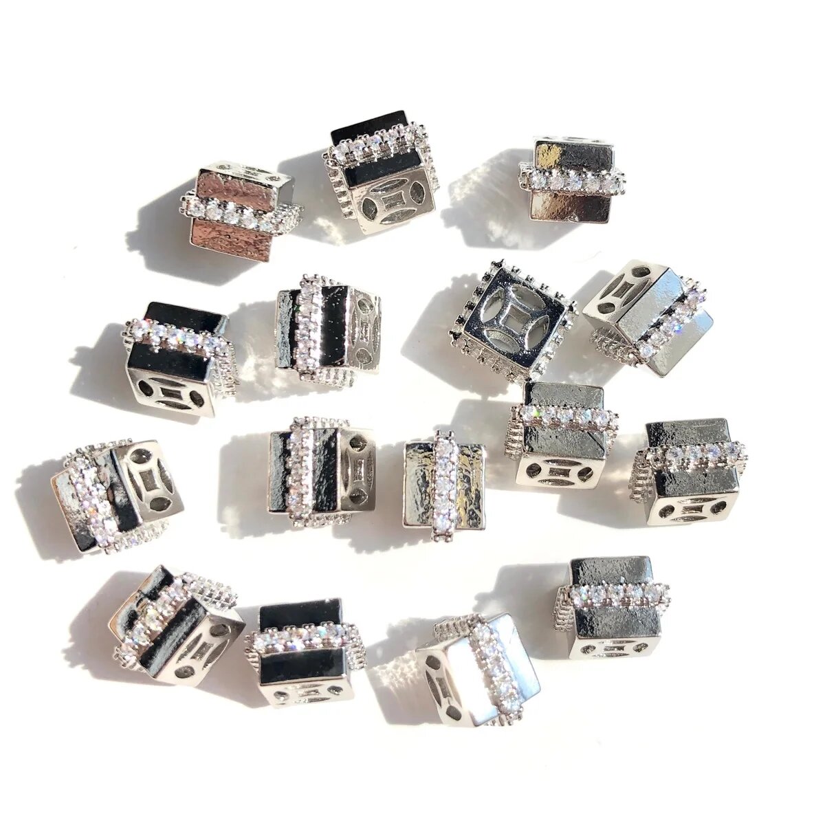 Циркониевые микрозакрепки квадратные позолоченные 10 шт Clear on Silver