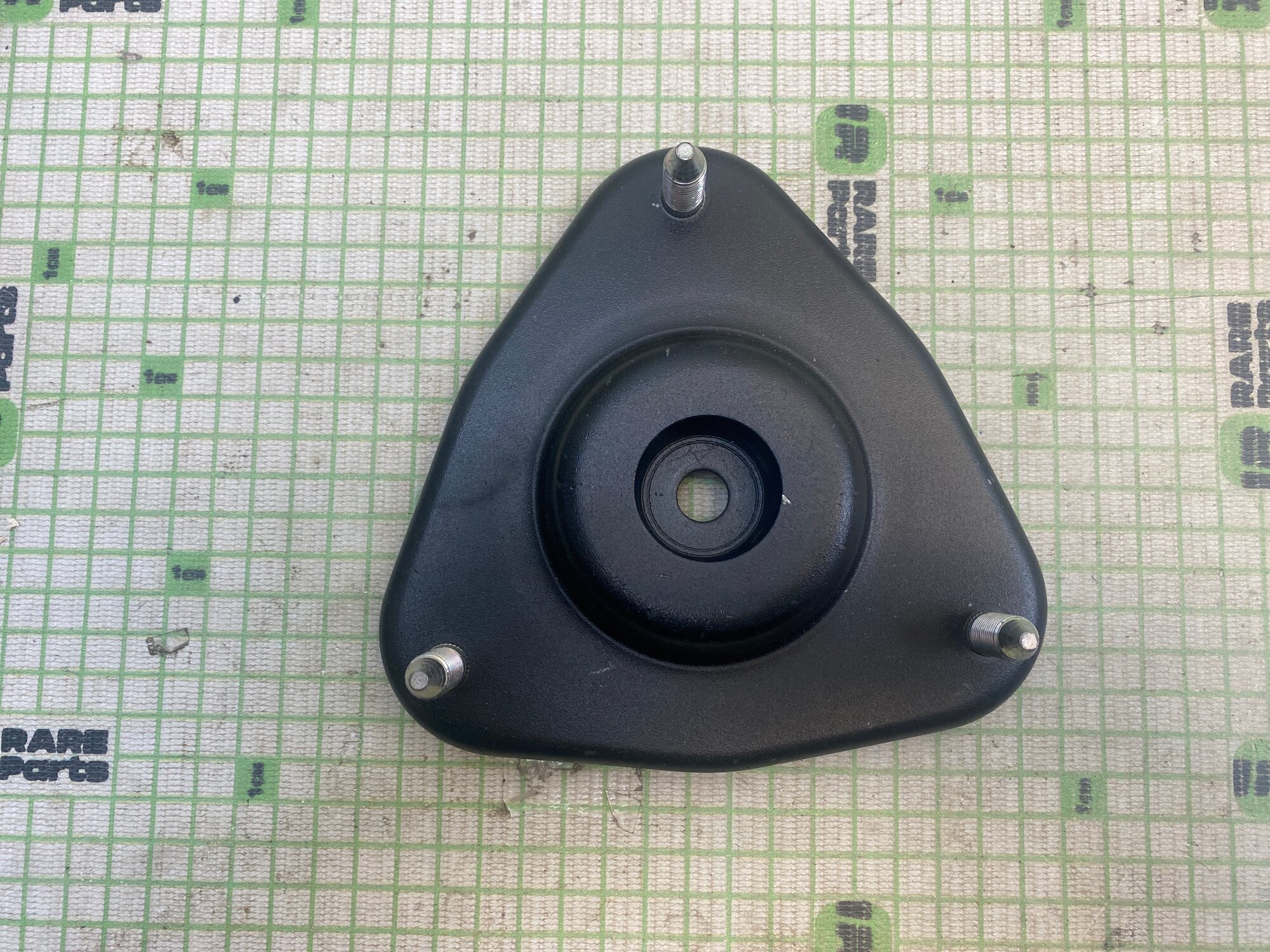 Опора переднего амортизатора для Mitsubishi