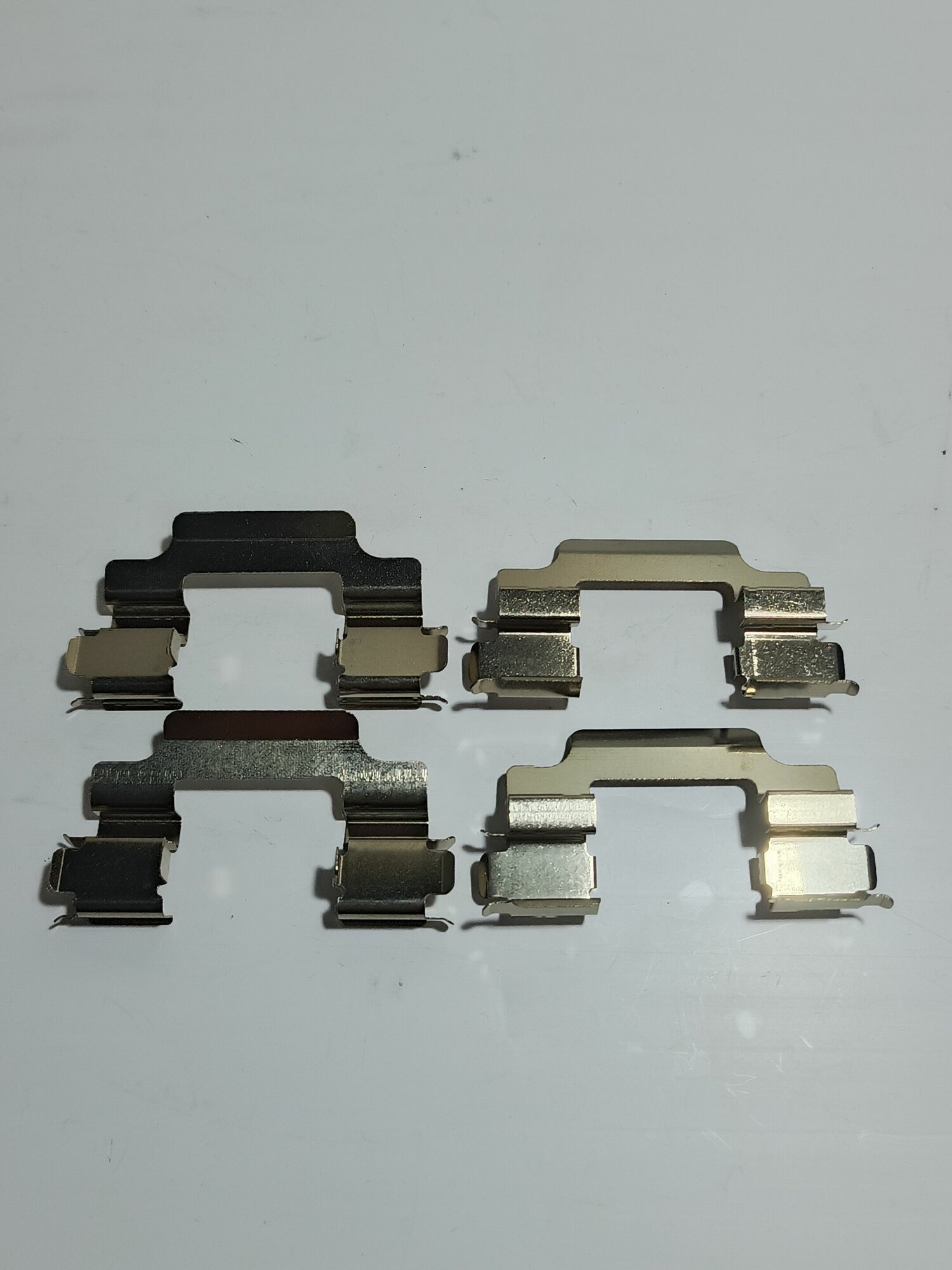 Скоба суппорта переднего (комплект) RENZO Vortex Estina [2.0 16V 5MT седан]