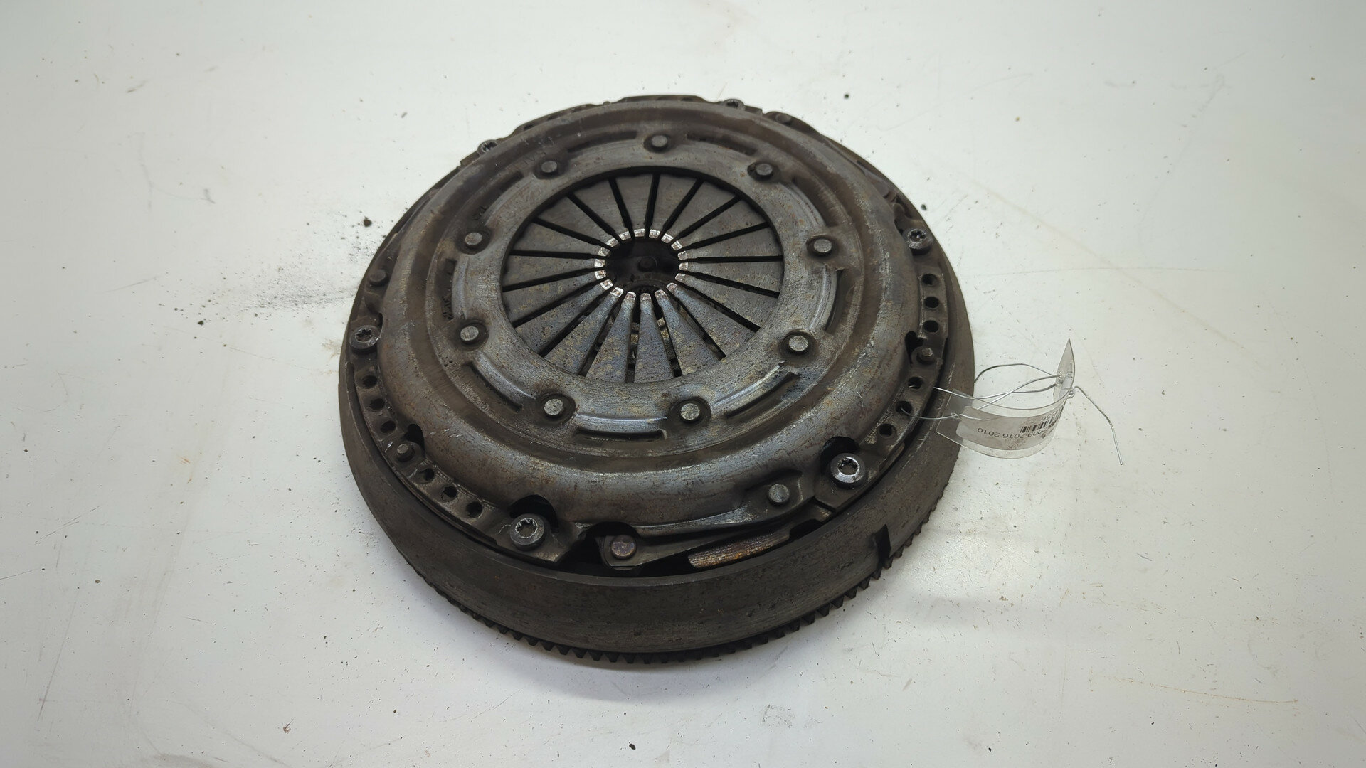 Маховик Peugeot 5008 Б/У