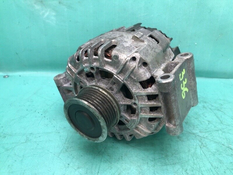 Генератор Audi A4 B7 BWE 06D903016A