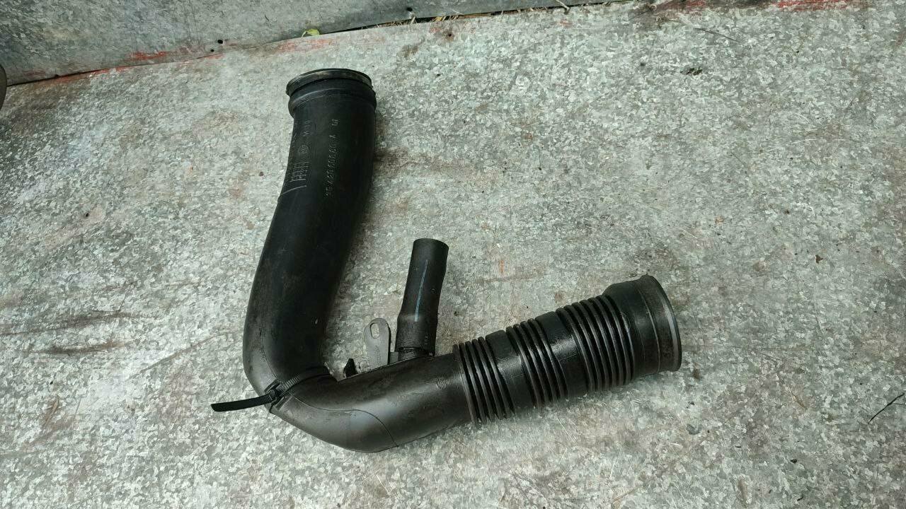 Патрубок интеркулера Peugeot 307 (2001 - 2005) 9642060880A