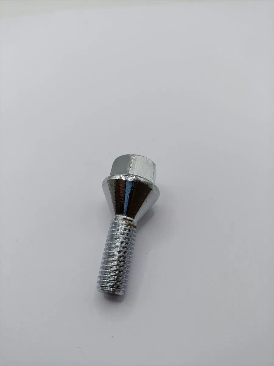 Болт колесный