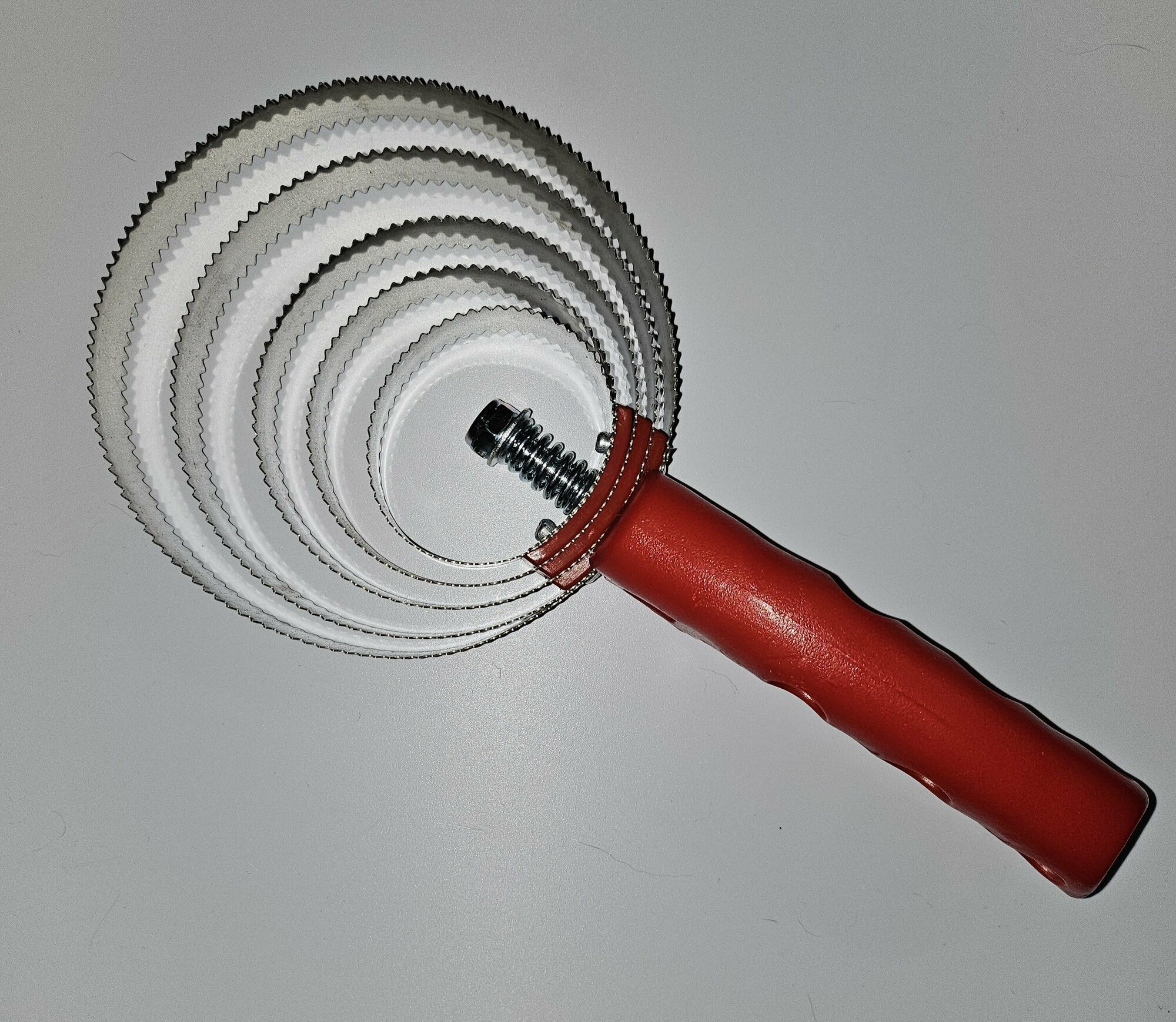 Скребница спиральная металлическая овальная (5 спиралей)