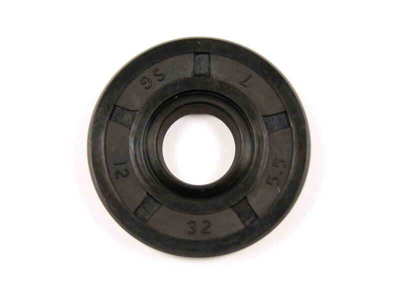 Сальник правый 12x32x5.5 подходит для бензопилы CHAMPION 137, 142, 237, 241