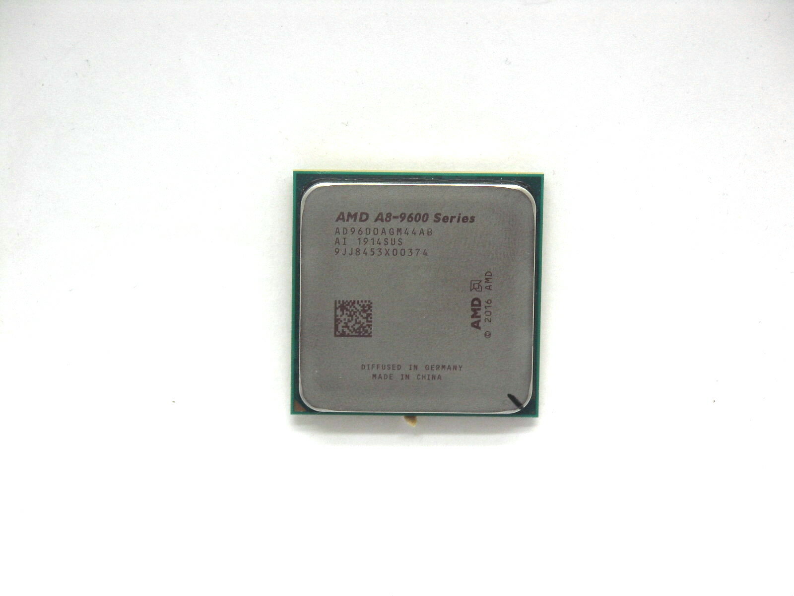 Процессор AMD A8-9600 3.1, 3.4, GHz, Socket AM4/2Mb/4x Core/Radeon R7 AD9600AGM44AB AI