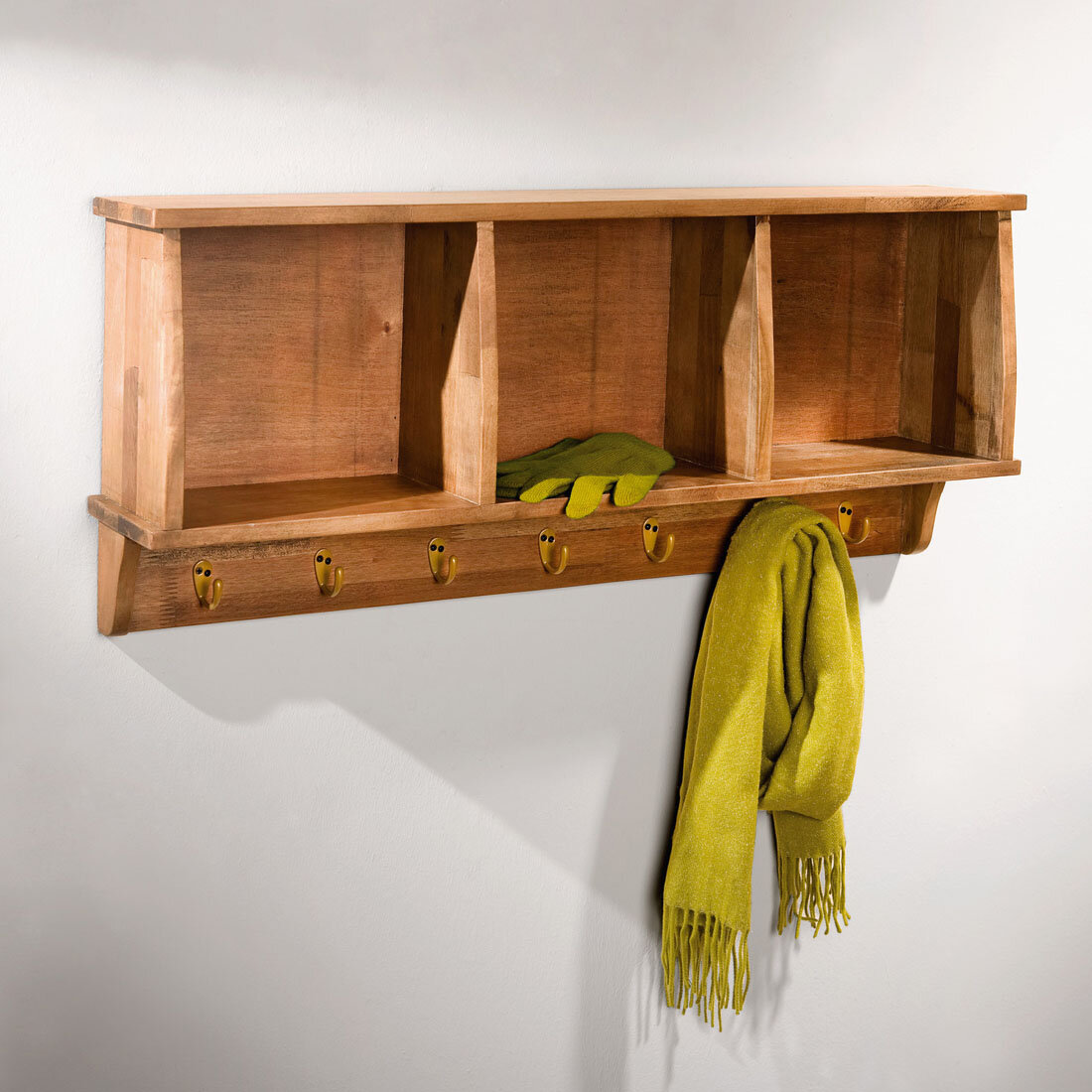 Полочка с крючками настенная "Классика"