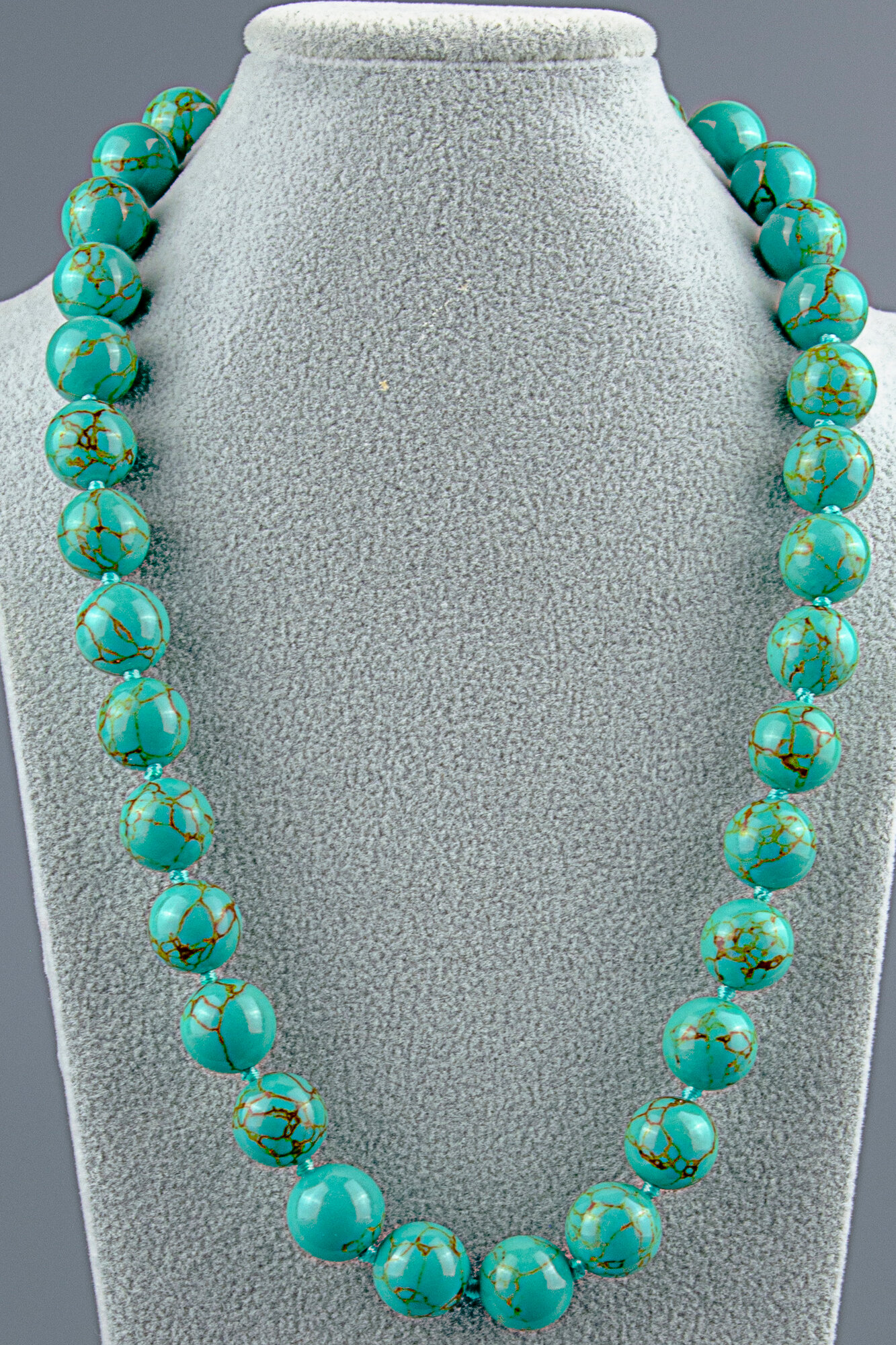 Бусы, бирюза