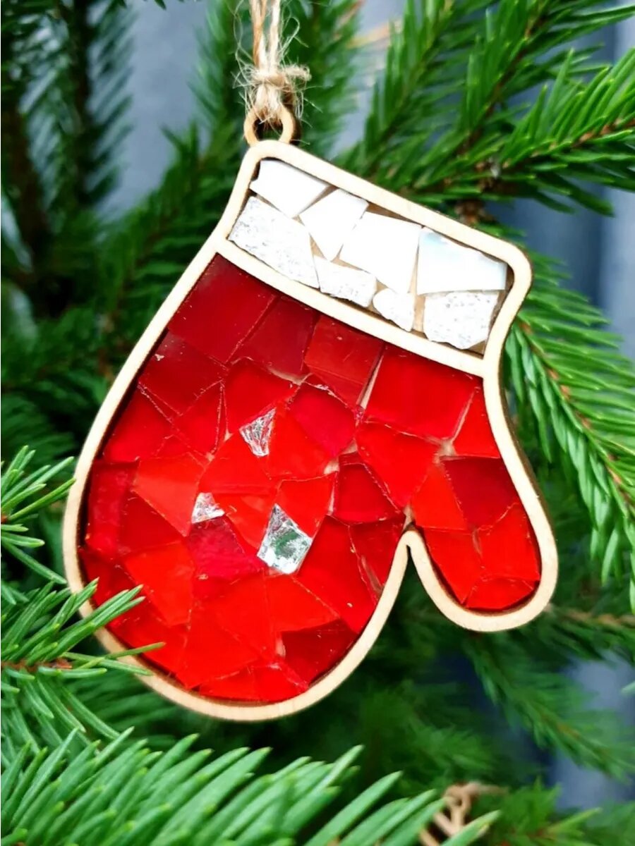 Набор для творчества мозаика стеклянная Варежка 7 см.