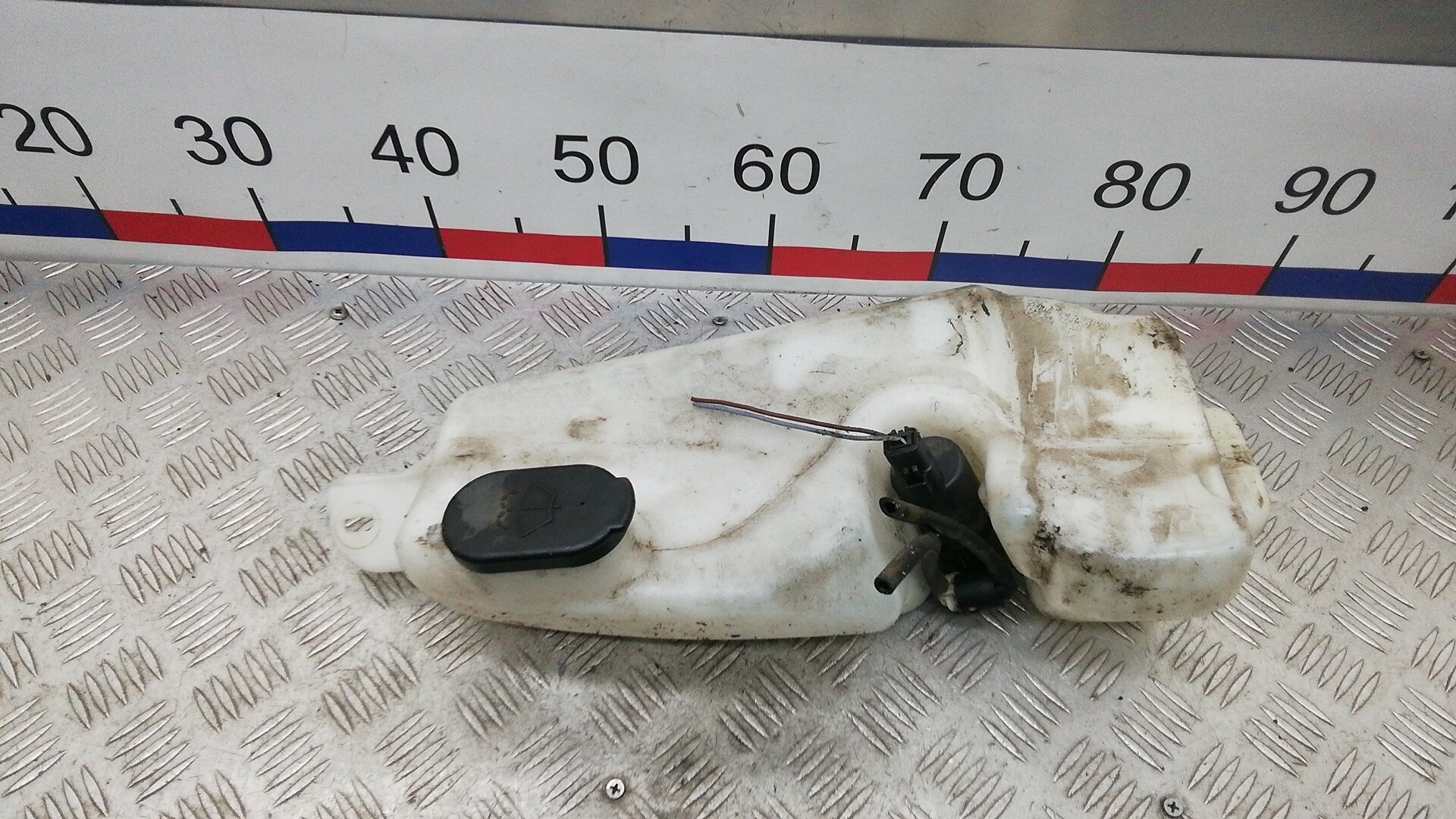 Бачок омывателя RENAULT DUSTER 1