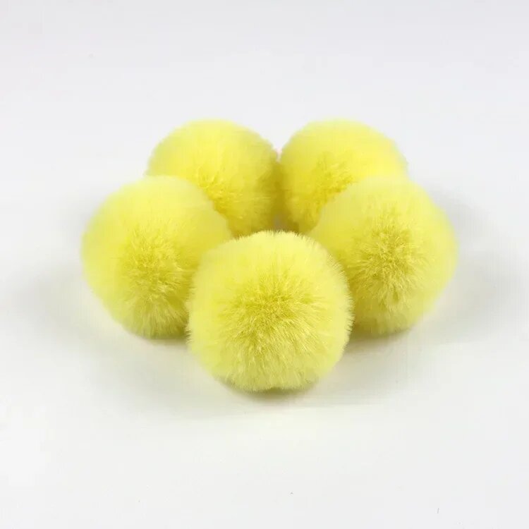 Имитация меховых помпонов из кроличьего меха 5 см Светло-желтый, yellow, 4-5cm 5pcs