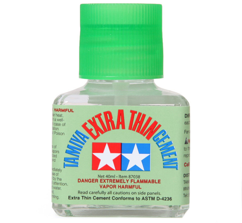 Tamiya Extra Thin Cement, супер жидкий клей 40 мл для сборных моделей из полистирола, в стеклянной баночке с тонкой кисточкой и высокой проникающей способностью