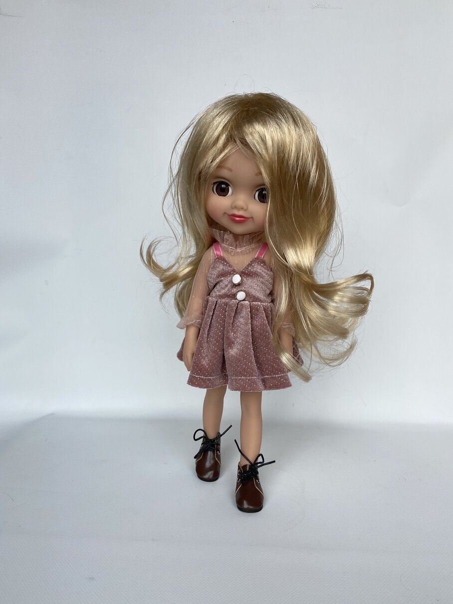 Волосы для кукол волнистые длинные на окружность головы 27-30 см.