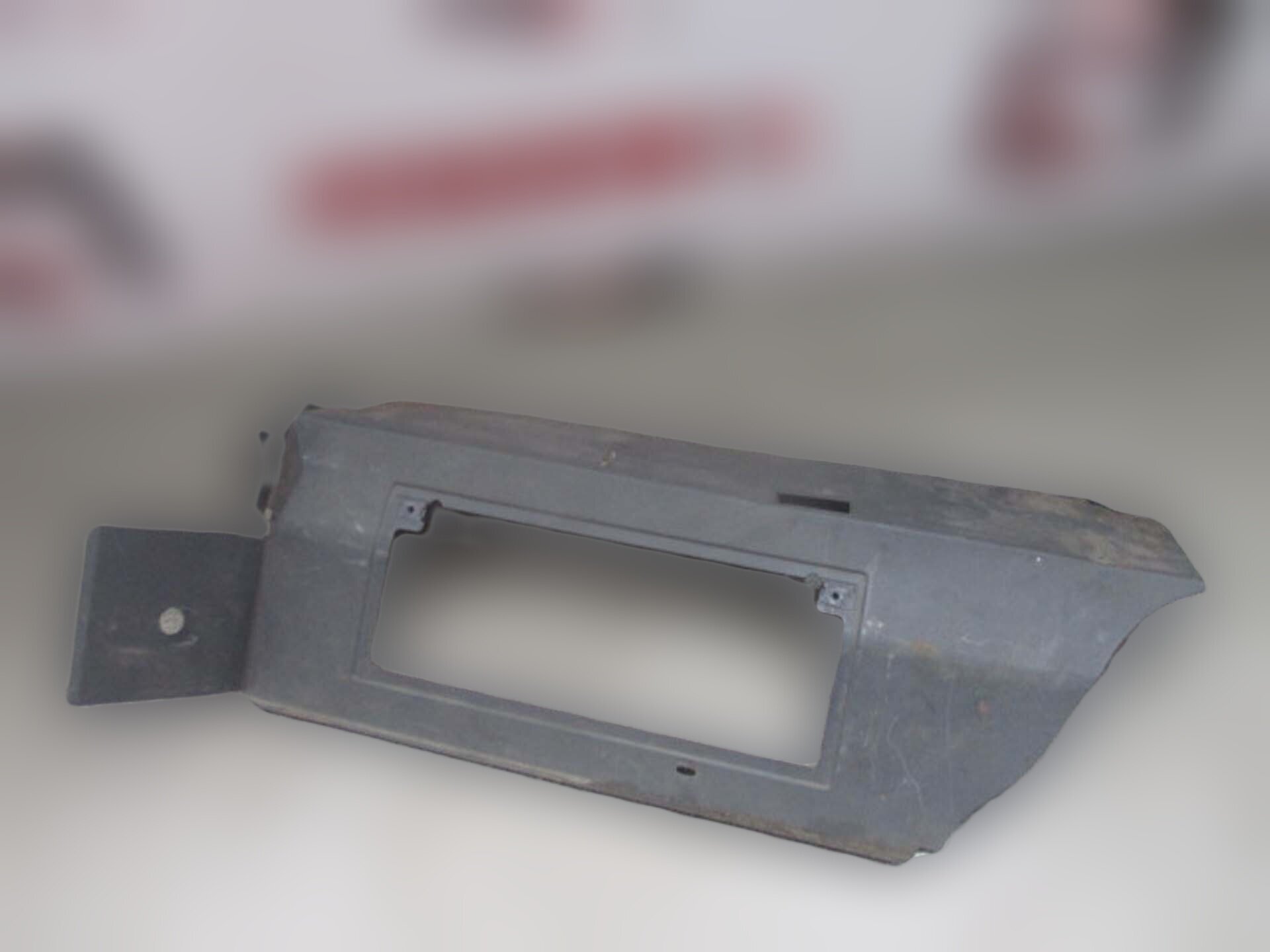 Панель нижнего спального места правая Volvo FH, FM