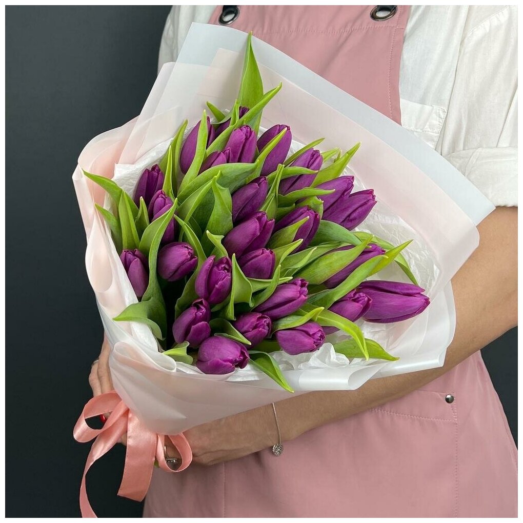 Букет из тюльпанов. Яркие фиолетовые тюльпаны Голландия, 25 шт