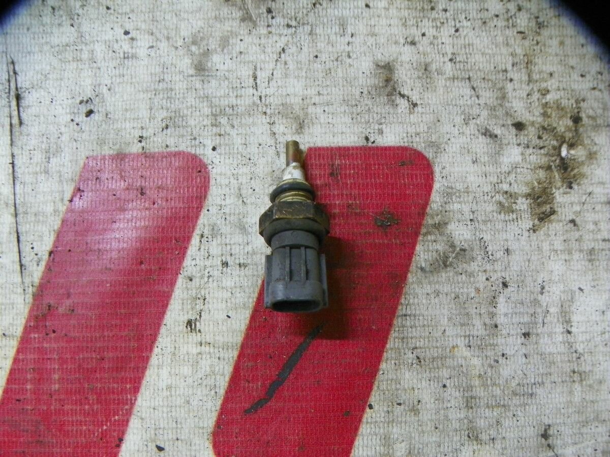 Датчик температуры жидкости Suzuki Grand Vitara II (2005—2008) 15336564