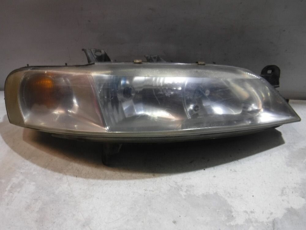 Фара правая Opel Vectra B 4421121RLDEM