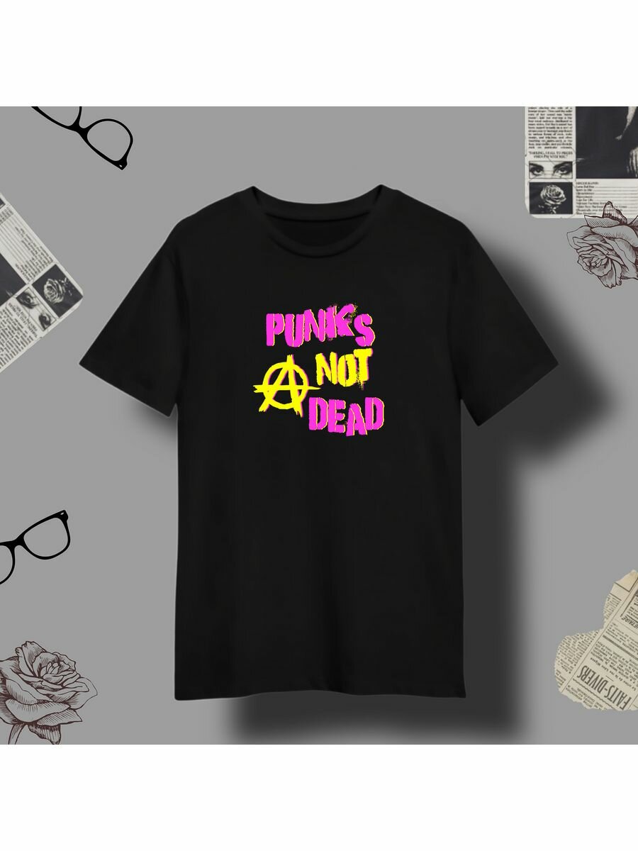 Футболка надпись punks not dead