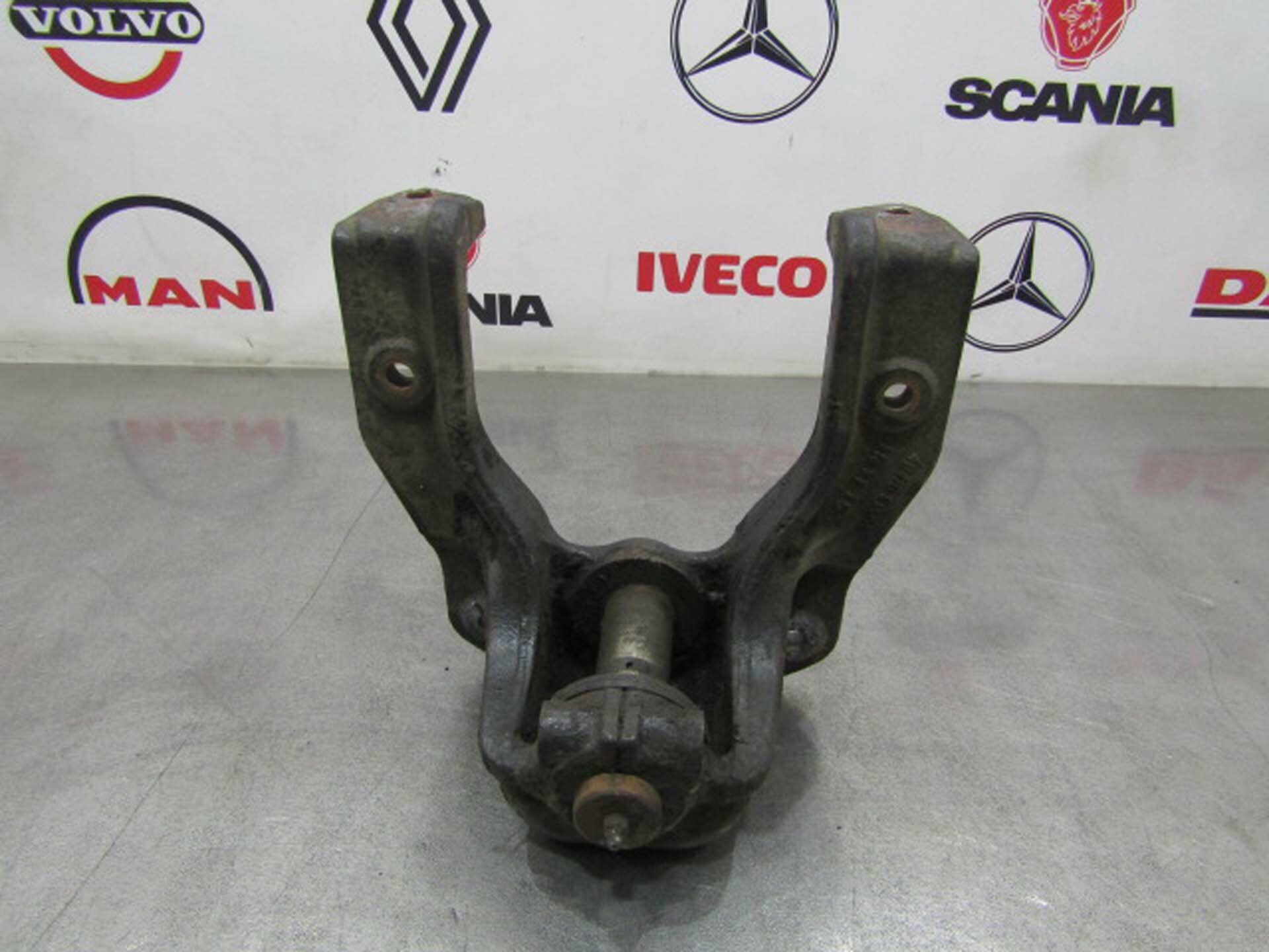 Кронштейн задней рессоры задний HINO 500