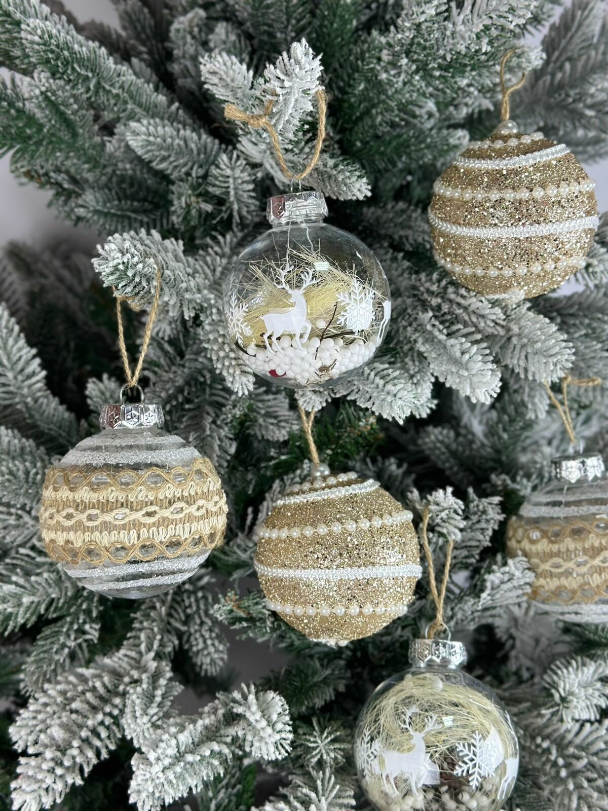 Новогоднее украшение - Ёлочные шары 9 штук, диаметр 7,5 см, бежево-золотые с оленем