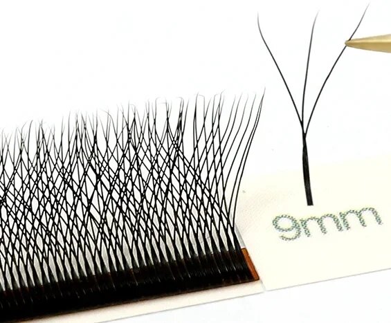 Накладные ресницы MARIA 3D W-образной формы 0.07 С, 0,10 мм, 8-12 MIX