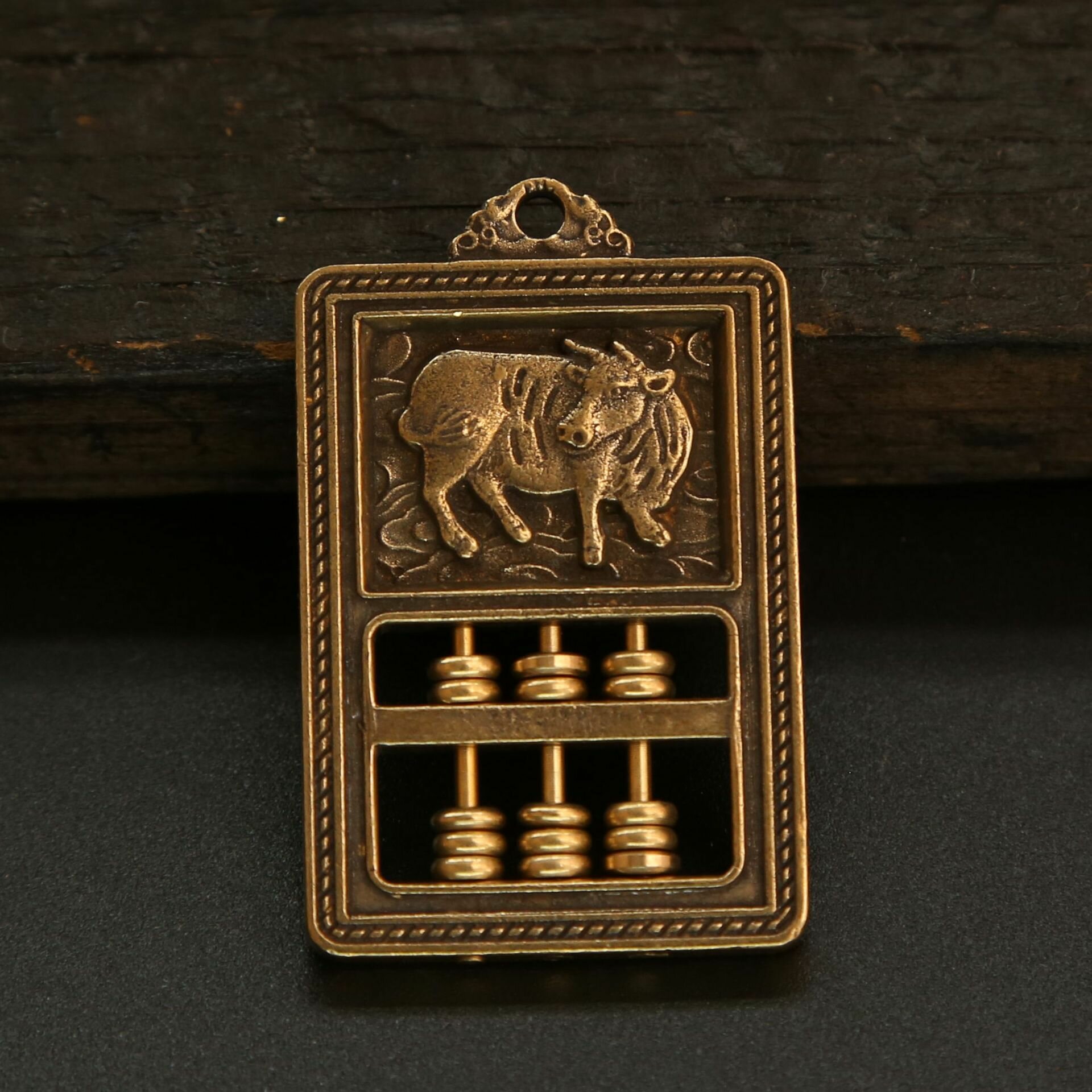 Брелок "Счастливое сокровище", латунь, цвет зодиакальный Бык