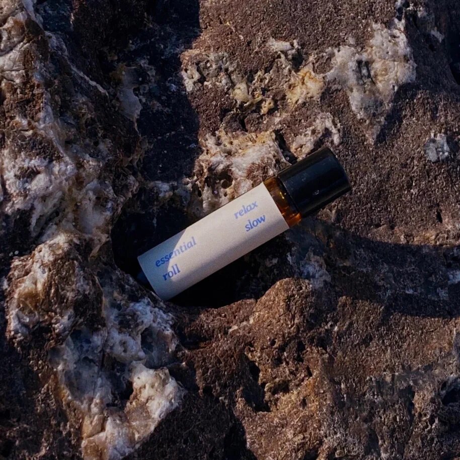 Эфирный роллер relax slow с ароматом-ресурсом; с эфирными маслами лаванда + бей