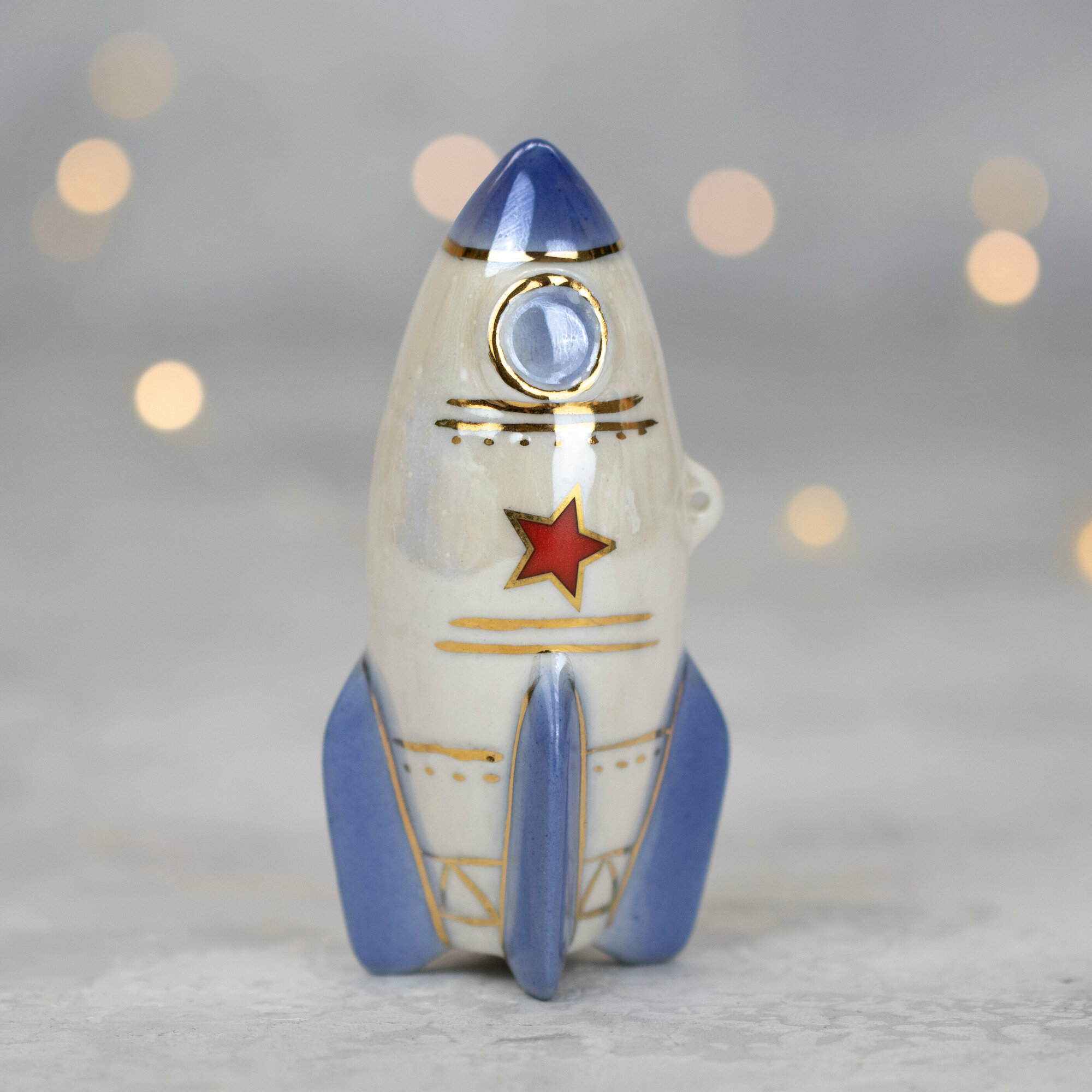 Ёлочная игрушка /сувенир/космический корабль "Ракета"/Фарфор
