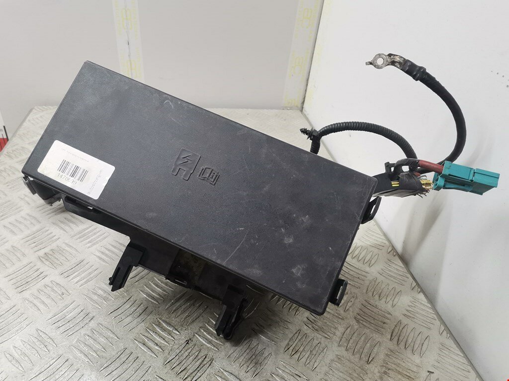 Блок предохранителей Ford Explorer 5 14A068 арт. 1470699