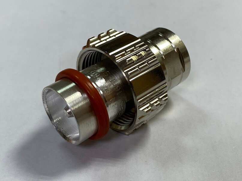 Разъем высокочастотный Spinner BN847360 - 7/16-male (папа), моноблок, термотрубка, SCF1/2″(1/2″S)