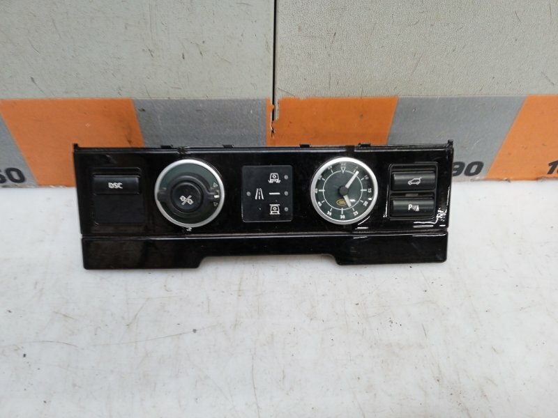 Б/У Ленд Ровер Рендж Ровер 3 Часы Land Rover Range Rover 2004 3, L322 292845 LAND ROVER арт. 62136901785