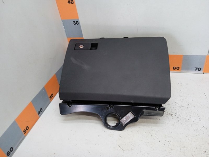 Б/У Фольксваген Пассат Б6 Бардачок Volkswagen Passat 2007 B6, 3C2 240770 VAG арт. 3C1857114E9B9